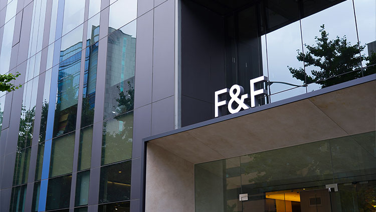 F&F
